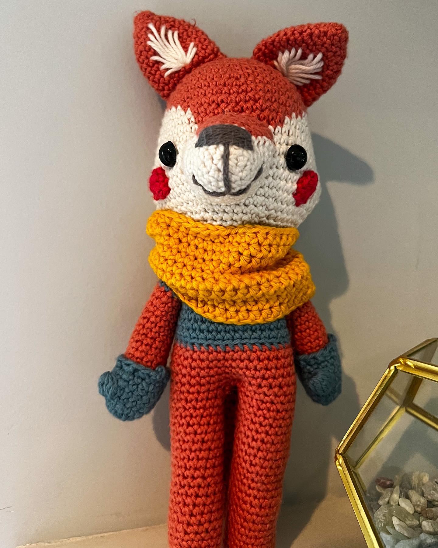 Amigurumi.com - Creations - Harry Wolf from Animal Friends of Pica Pau