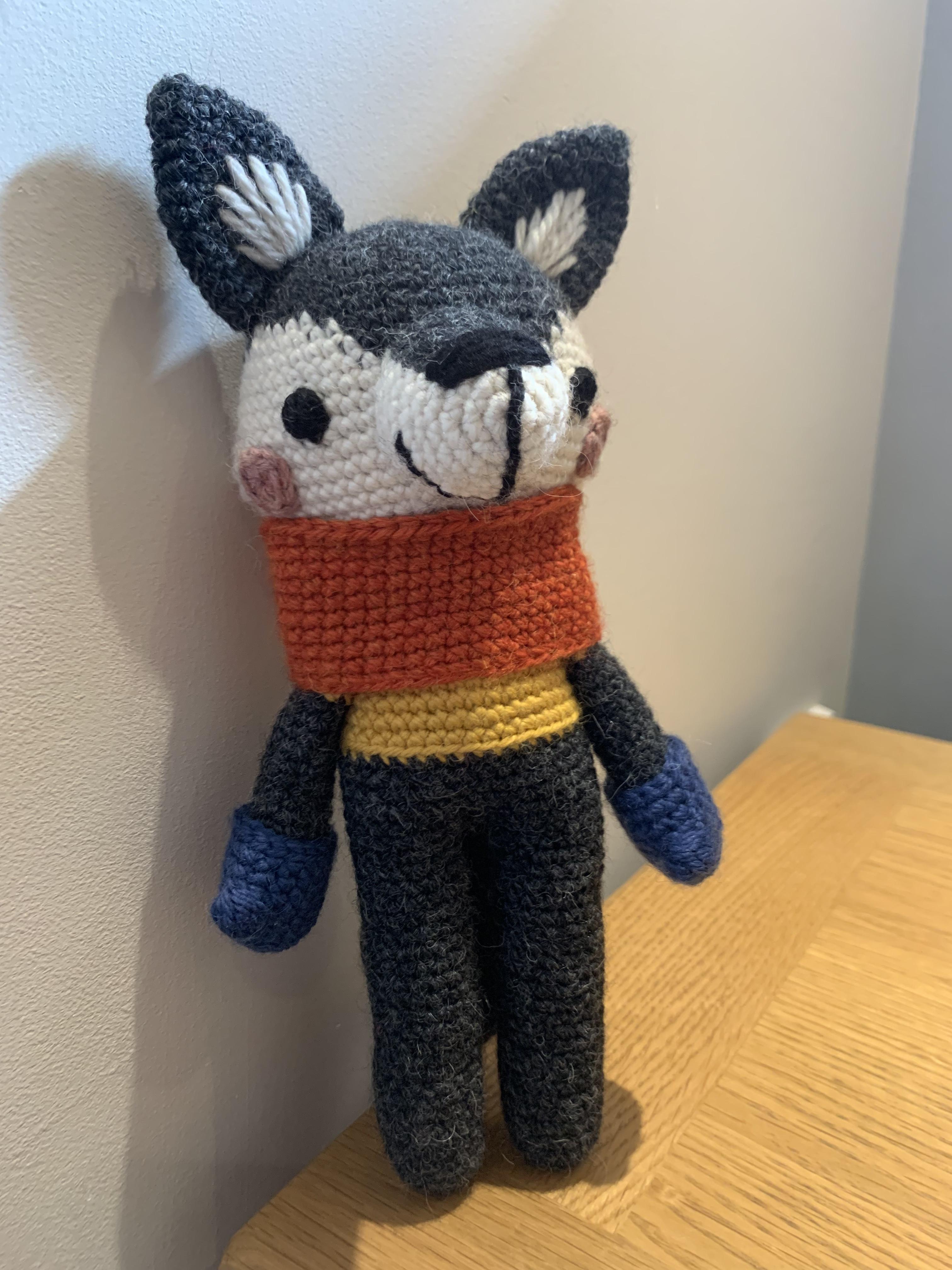 Amigurumi.com - Creations - Harry Wolf from Animal Friends of Pica Pau