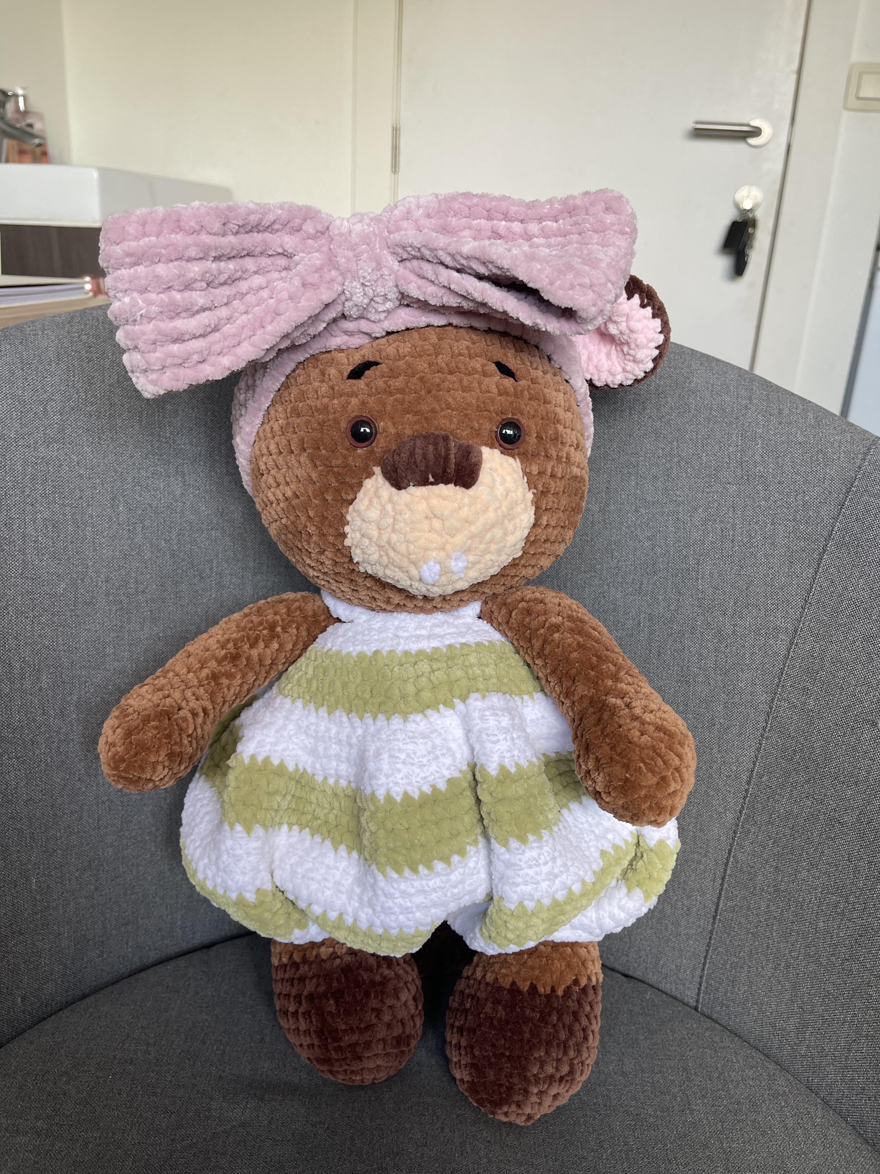 Amigurumi.com - Creations - Beverly the beaver from Amigurumi Treasures 2