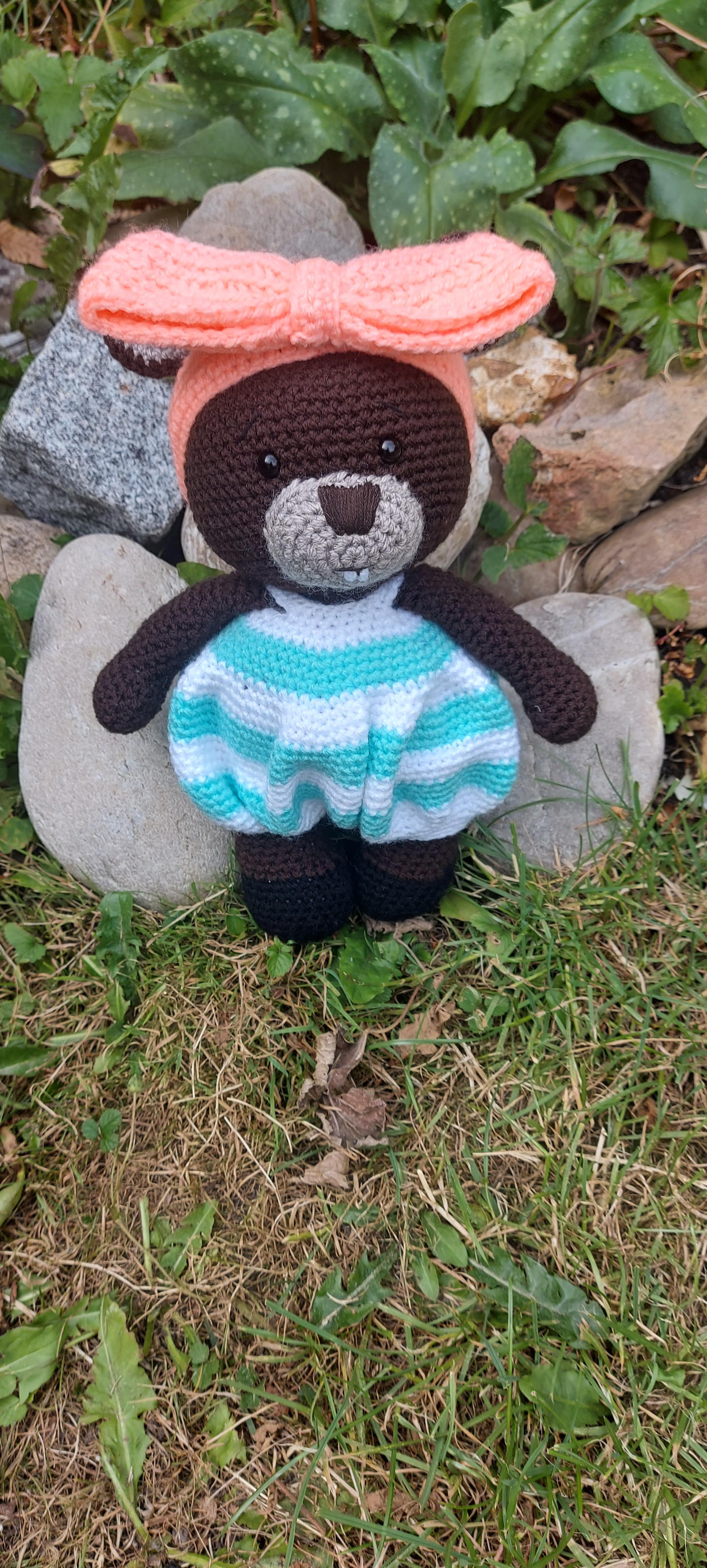 Amigurumi.com - Creations - Beverly the beaver from Amigurumi Treasures 2
