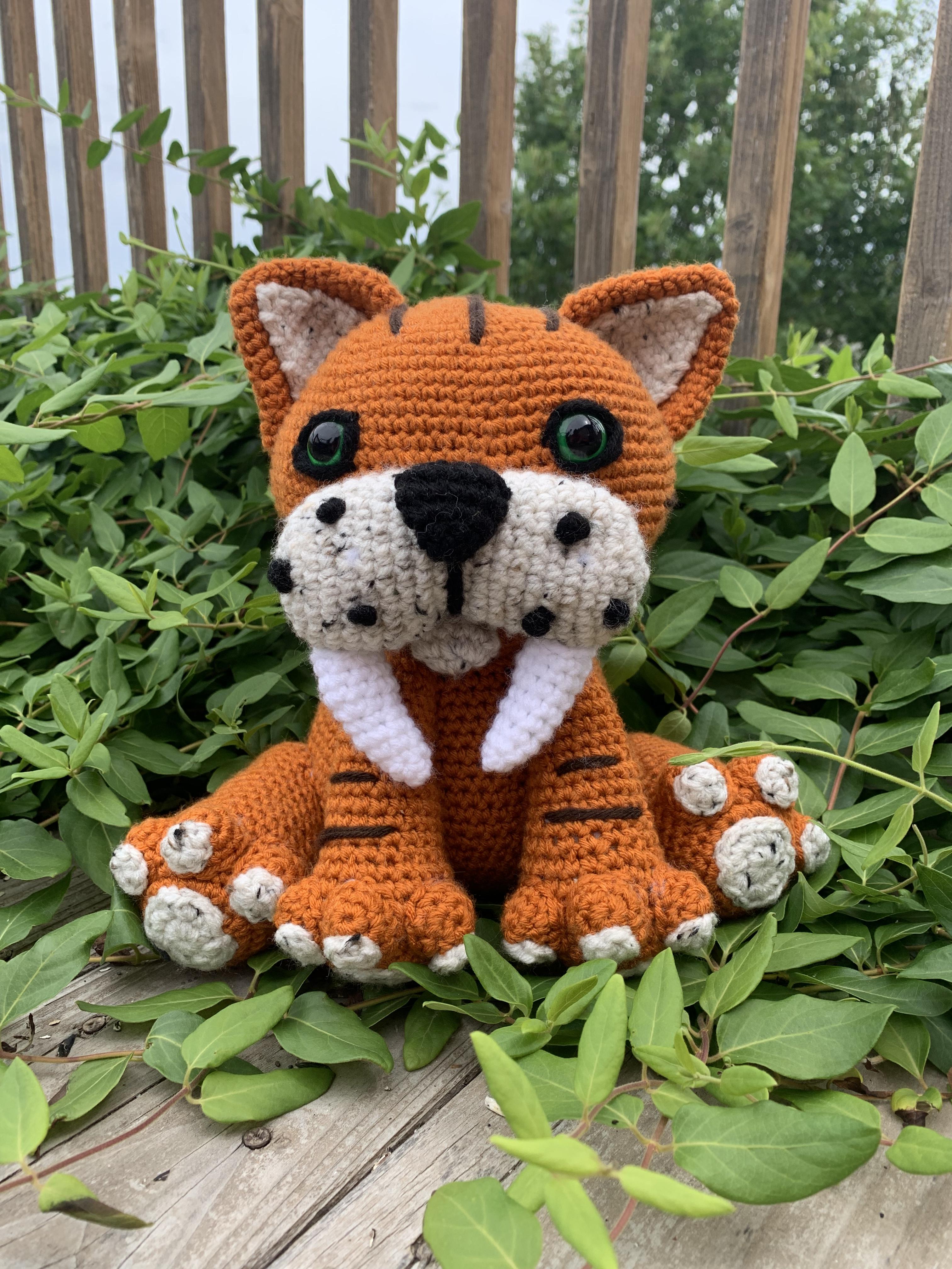 Amigurumi.com - Creations - Oscar the Saber-Toothed Tiger from ...