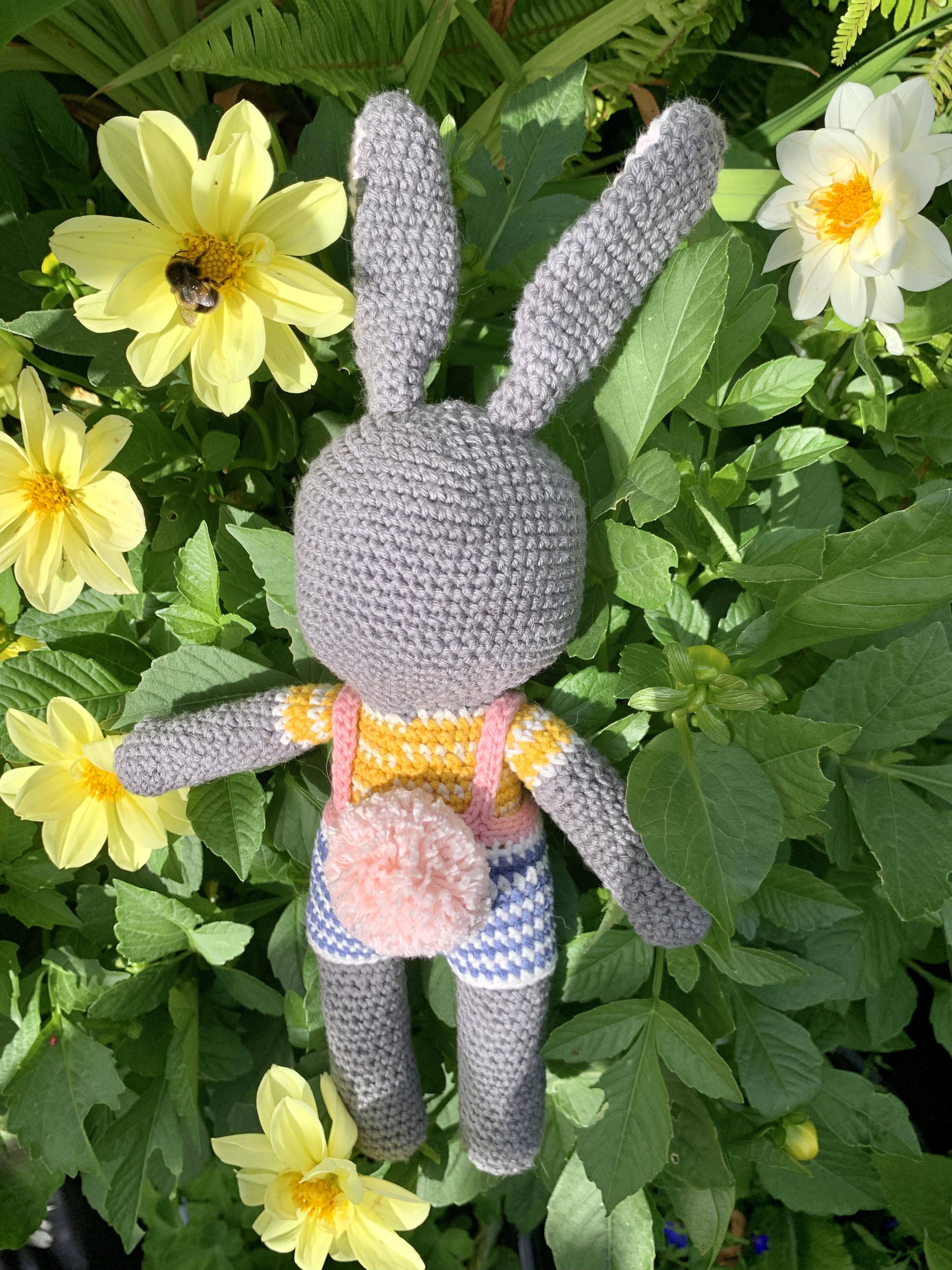 Amigurumi.com - Creations - Gilbert Rabbit from Animal Friends of Pica ...