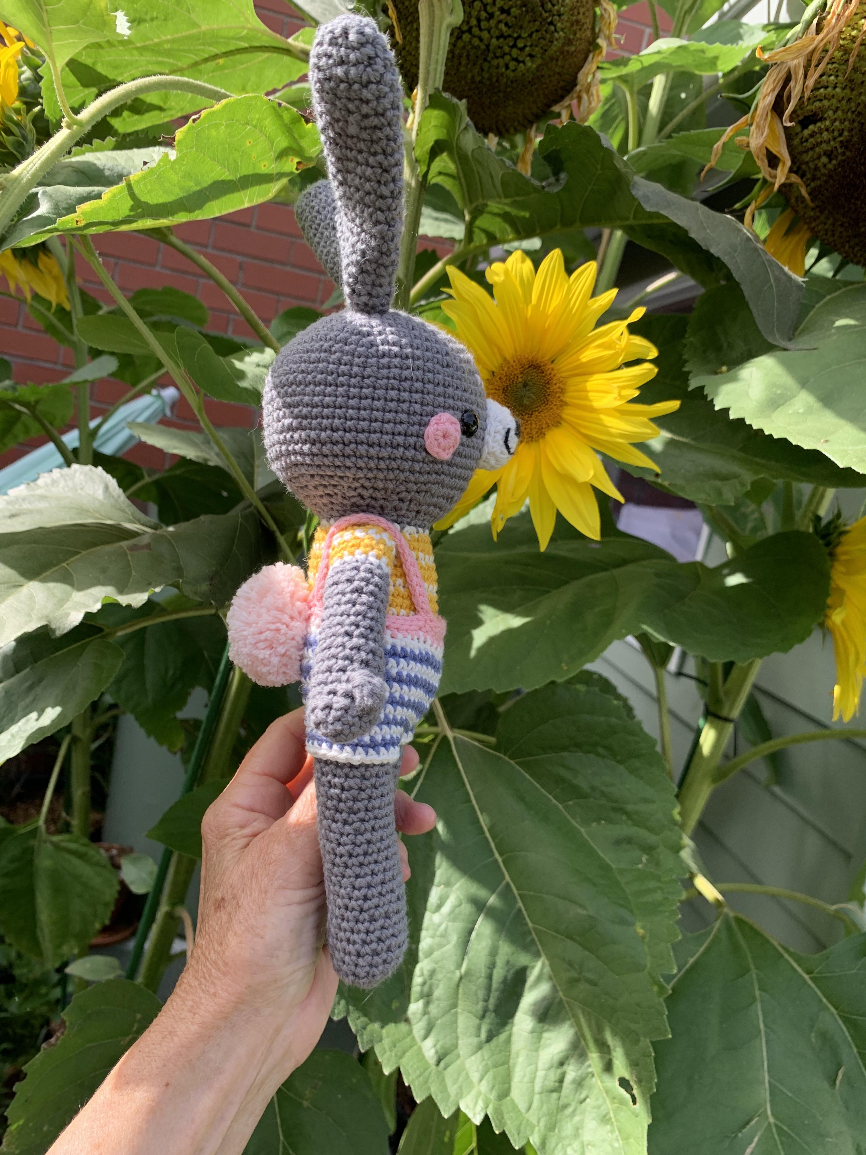 Amigurumi.com - Creations - Gilbert Rabbit from Animal Friends of Pica ...