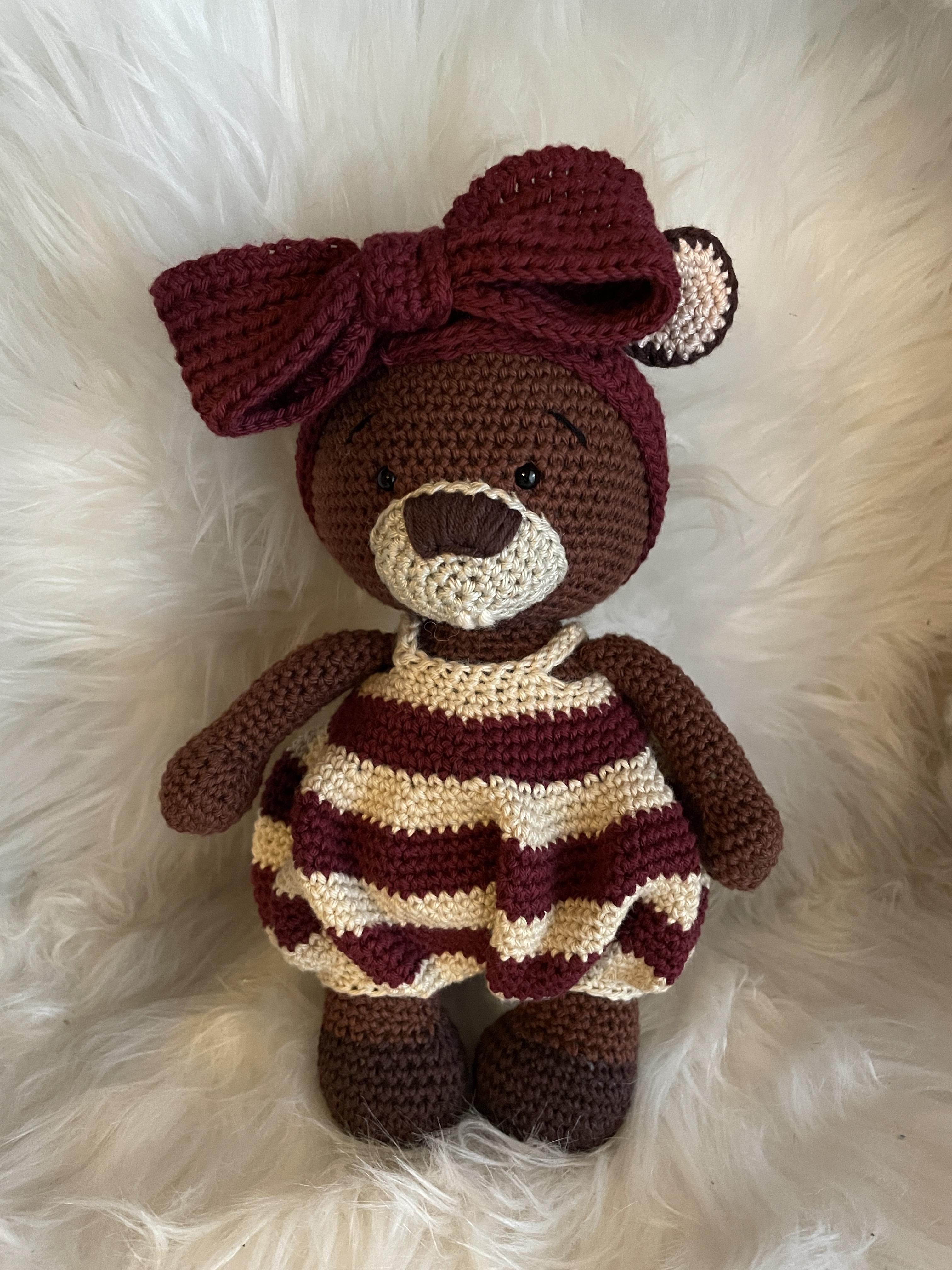 Amigurumi.com - Creations - Beverly the beaver from Amigurumi Treasures 2