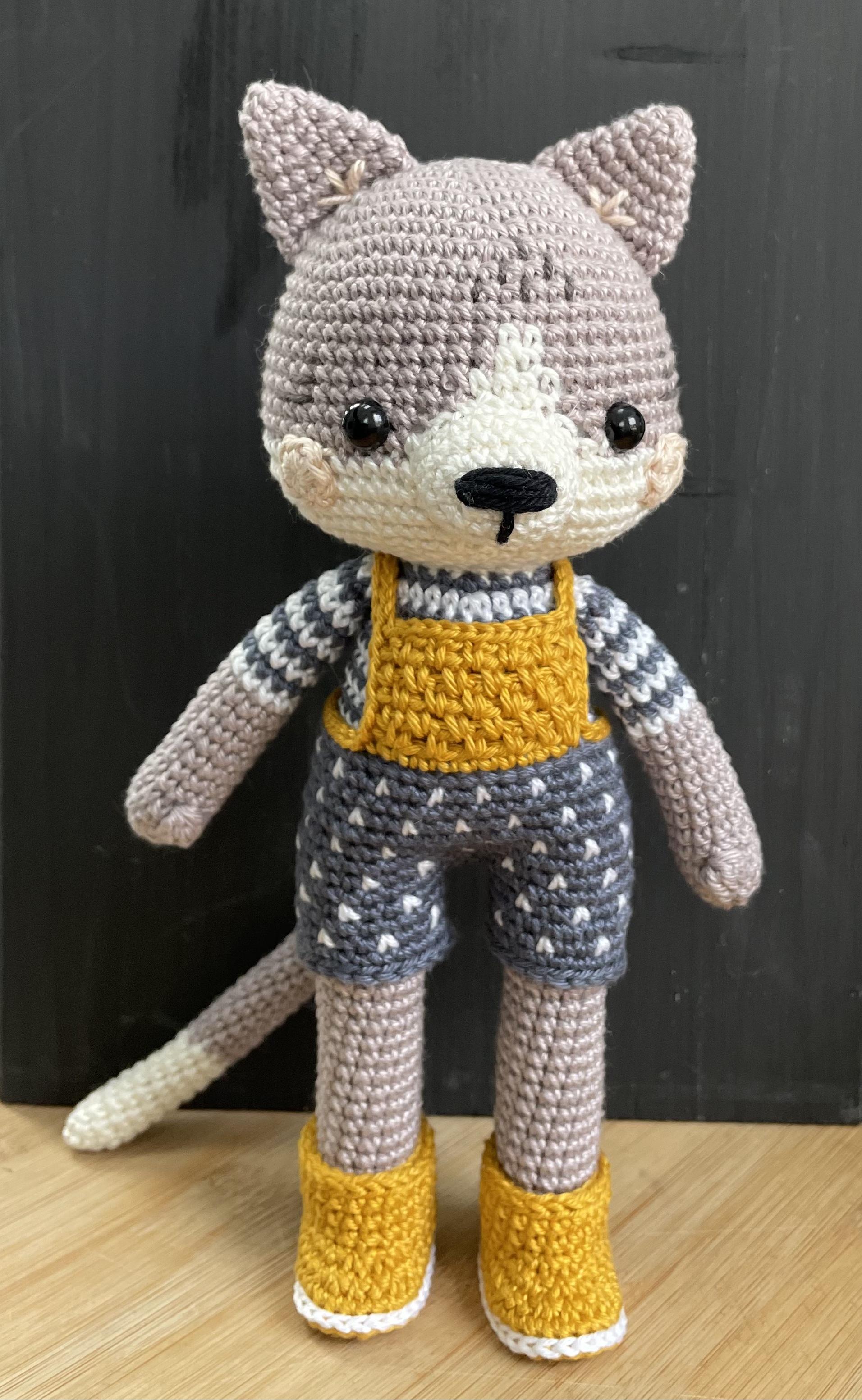 Amigurumi.com - Creations - Satsuki Cat from Animal Friends of Pica Pau 2