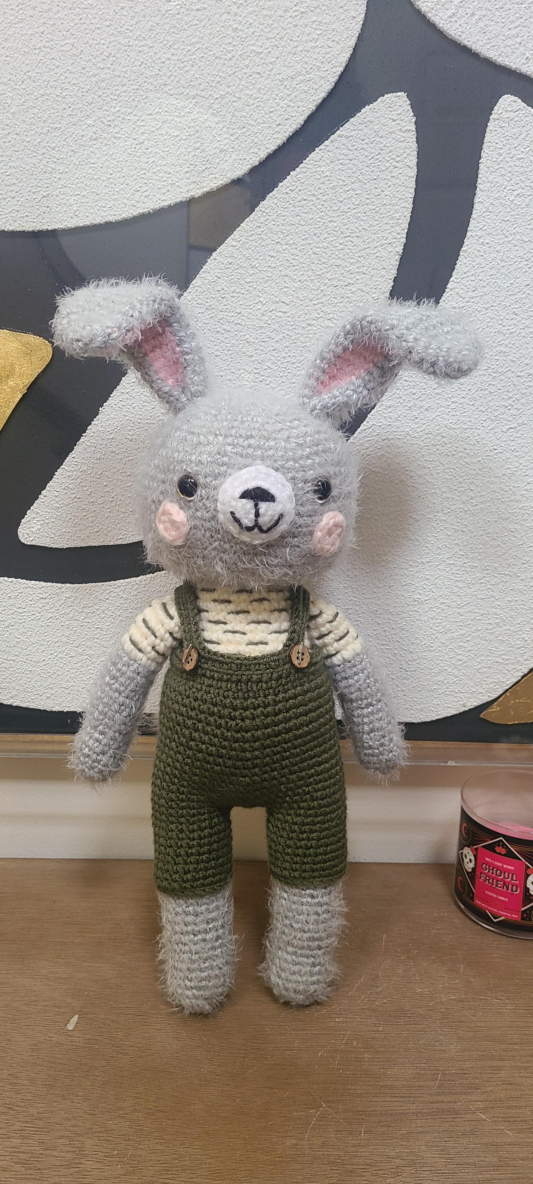 Amigurumi.com - Creations - Gilbert Rabbit from Animal Friends of Pica ...