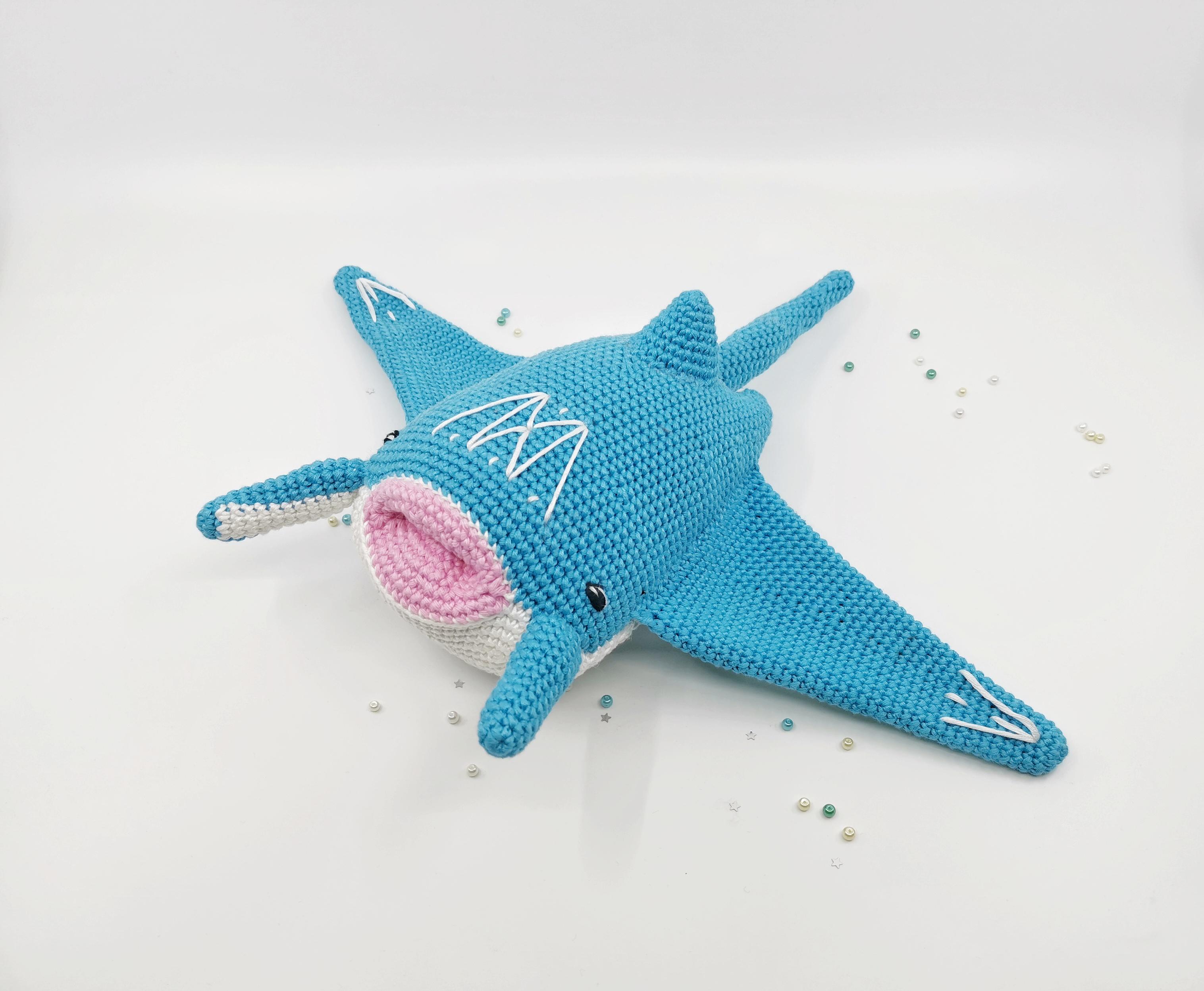 Amigurumi.com - Creations - Monty the Giant Manta Ray from Zoomigurumi ...