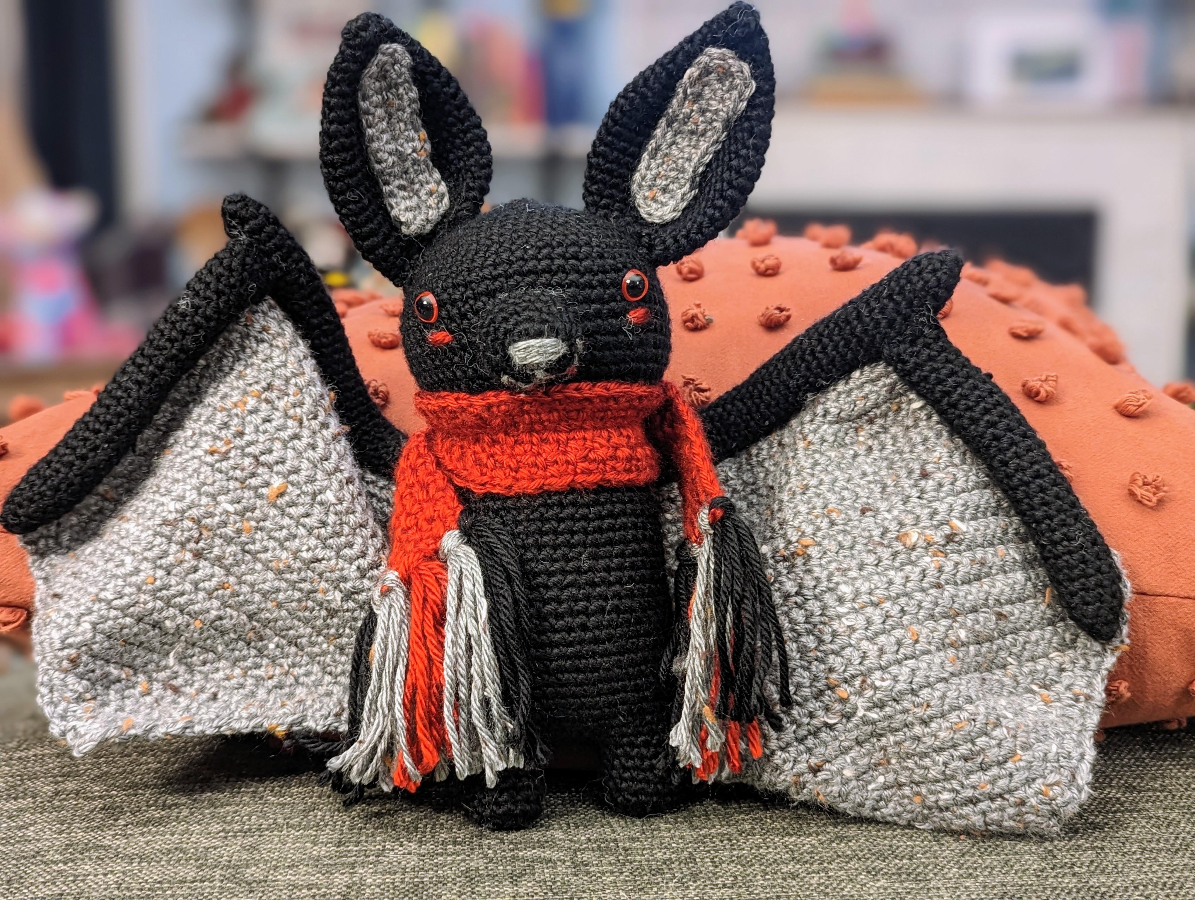 Amigurumi.com - Creations - Hugo Bat from Animal Friends of Pica Pau