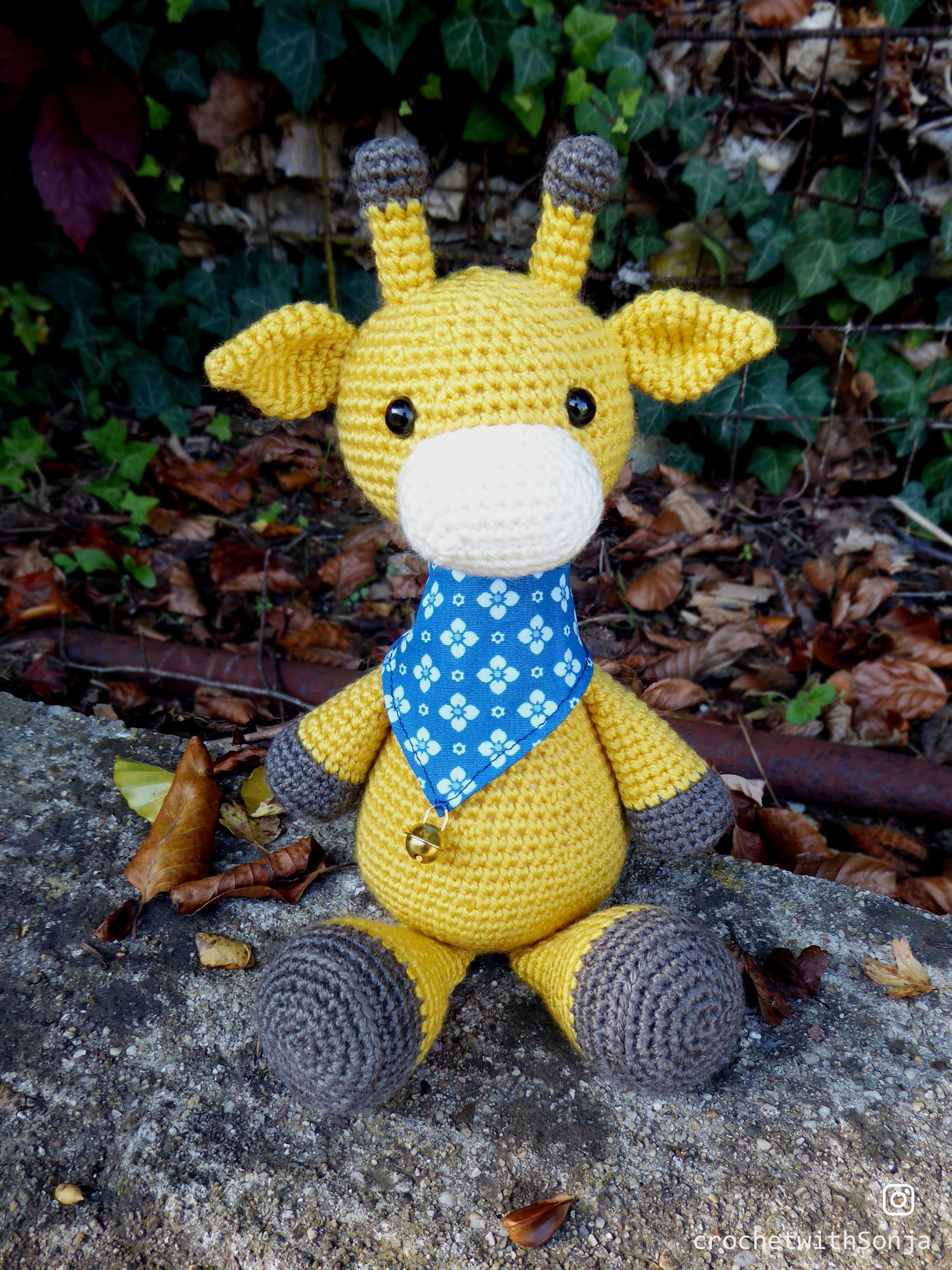 Amigurumi.com - Creations - Stanley the Giraffe from Zoomigurumi 4