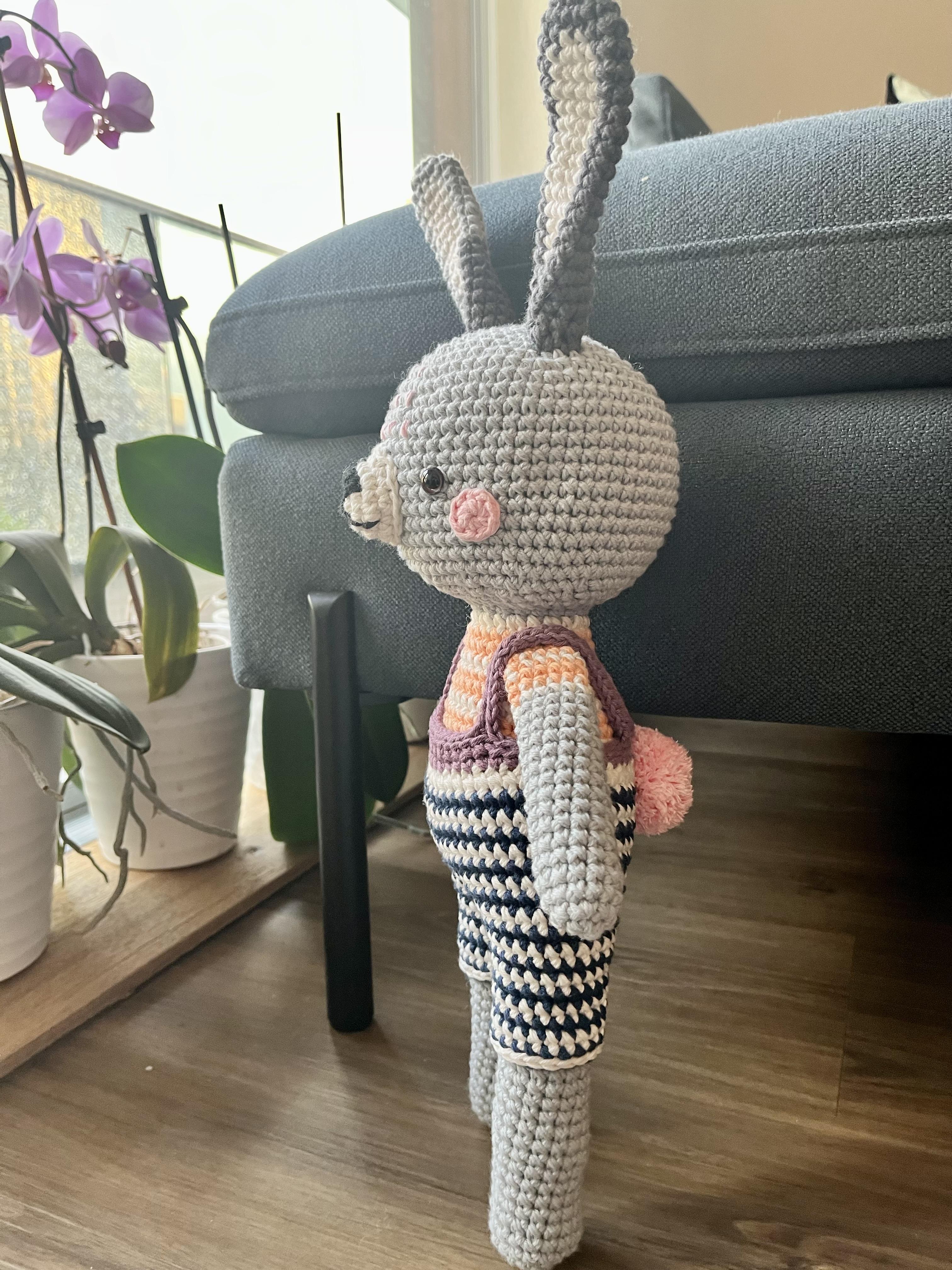 Amigurumi.com - Creations - Gilbert Rabbit from Animal Friends of Pica ...