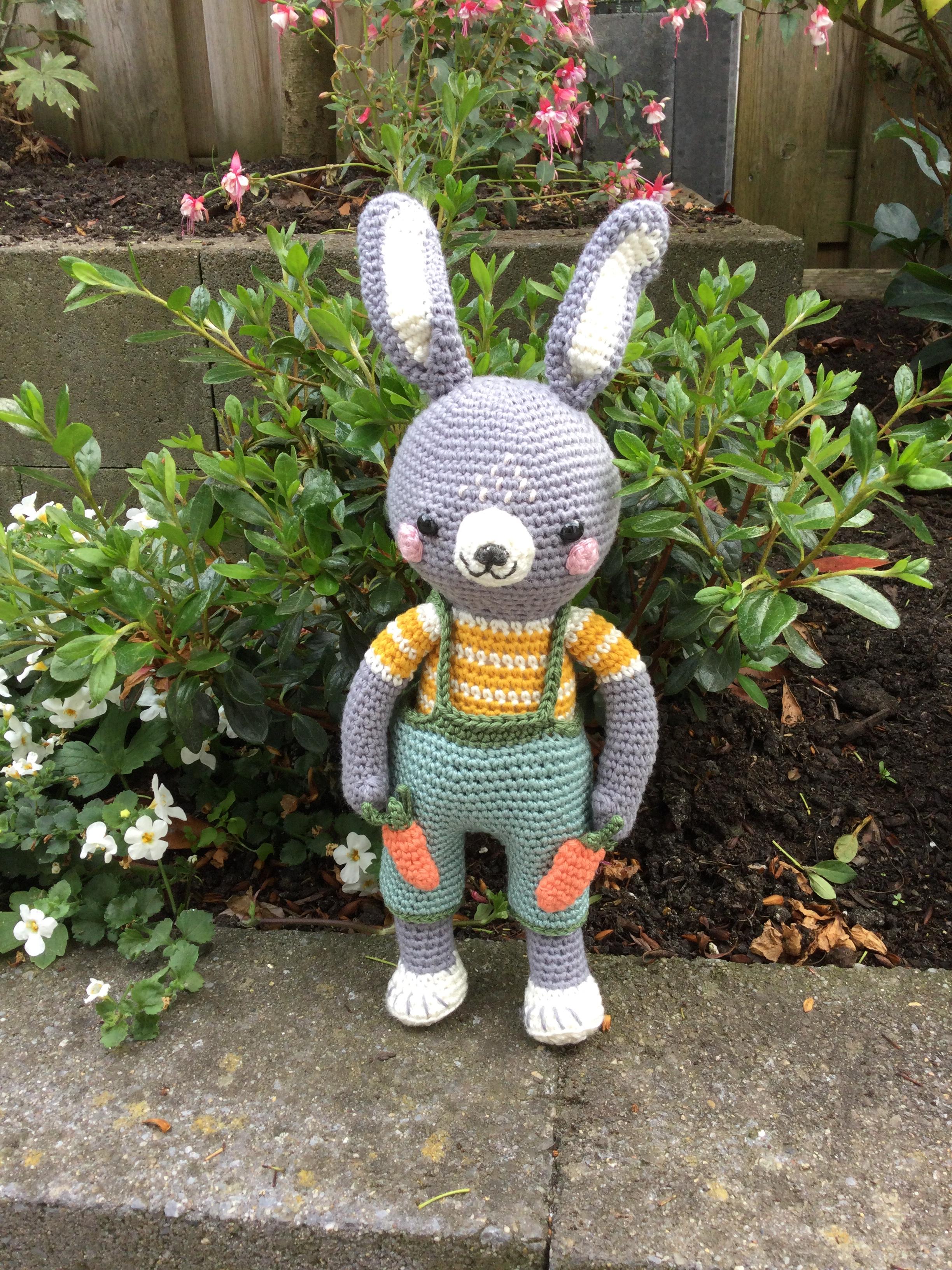 Amigurumi.com - Creations - Gilbert Rabbit from Animal Friends of Pica ...