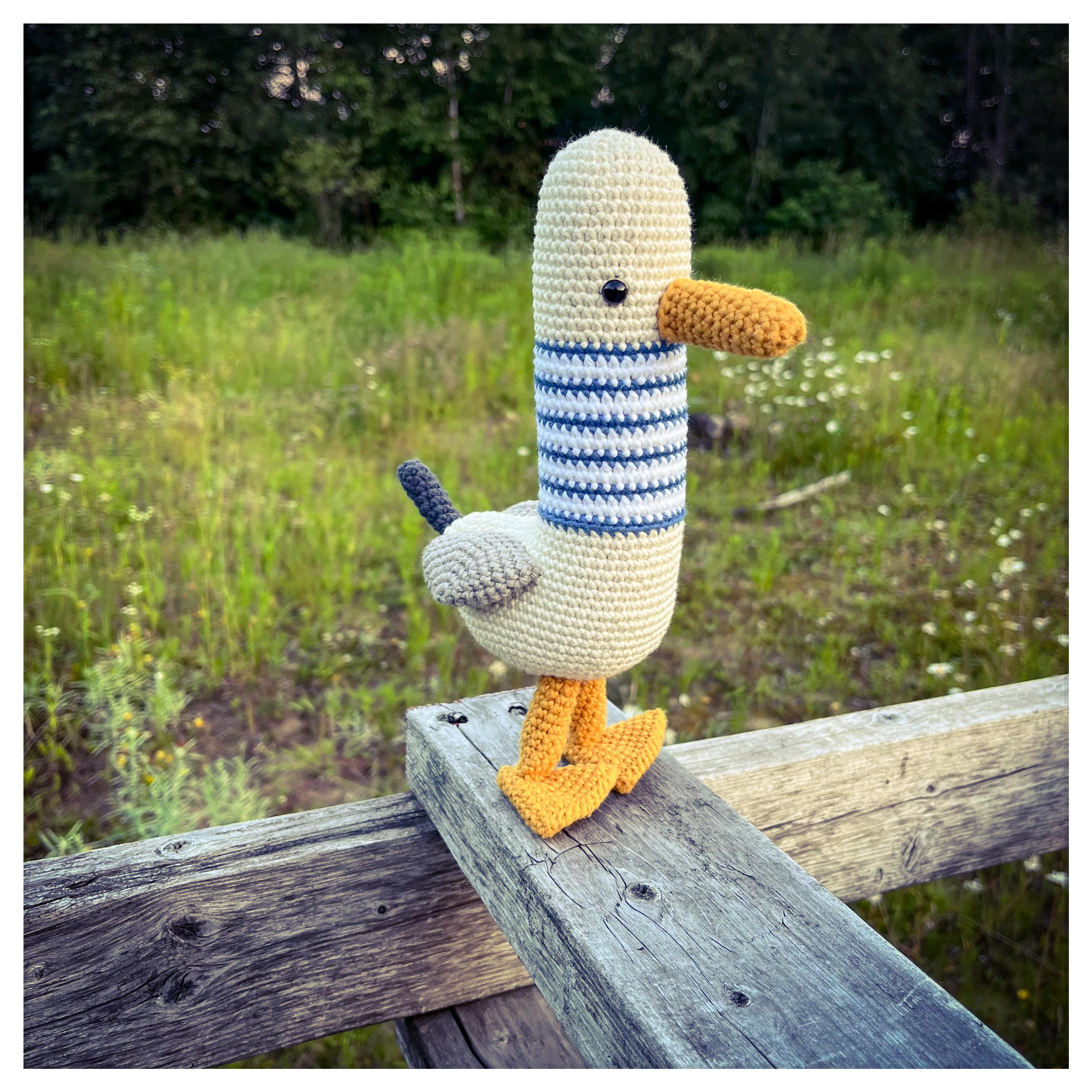 Amigurumi.com - Creations - Alberto Seagull from Animal Friends of Pica ...