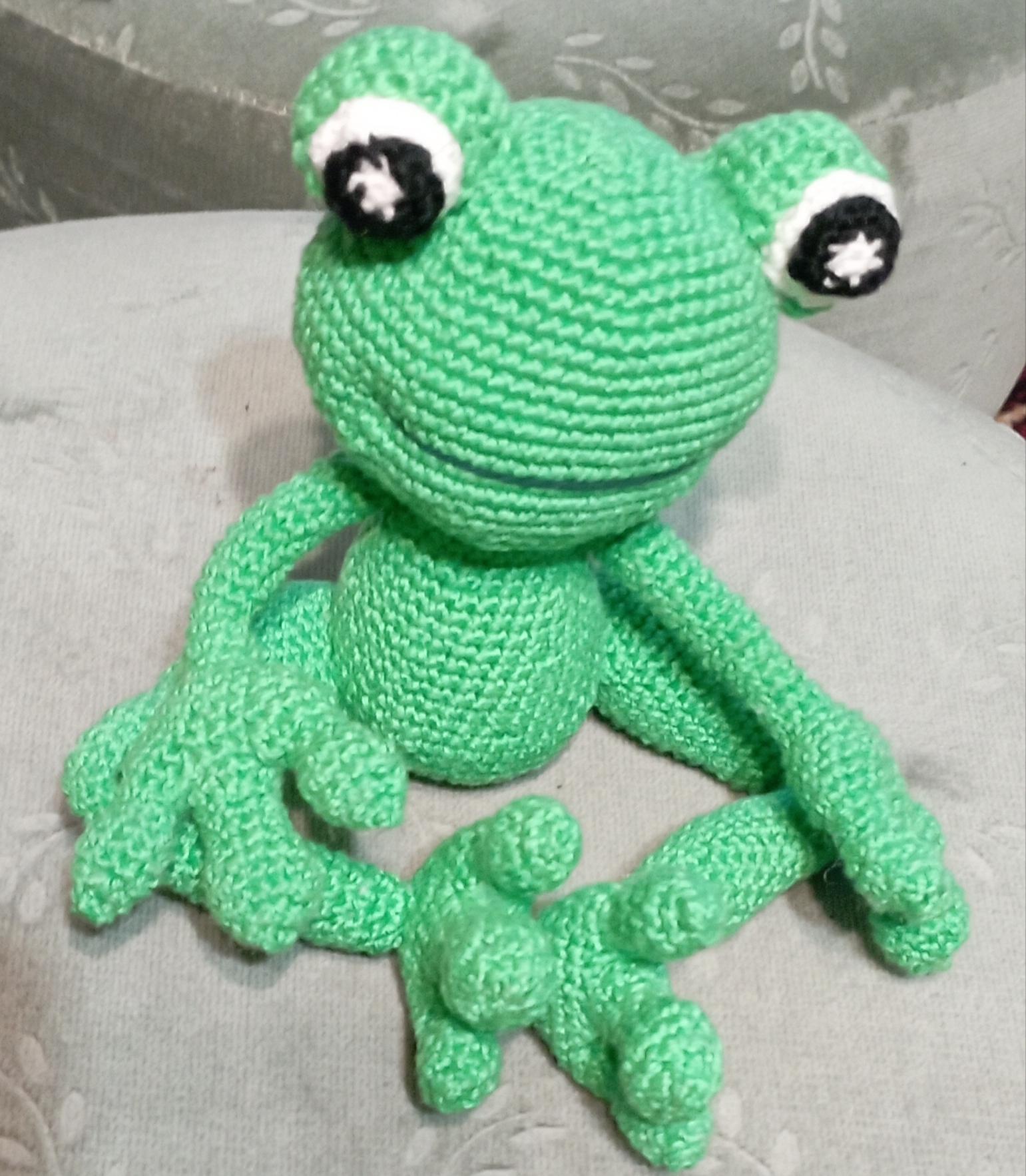 Amigurumi.com - Creations - Kirk the Frog from Zoomigurumi 4
