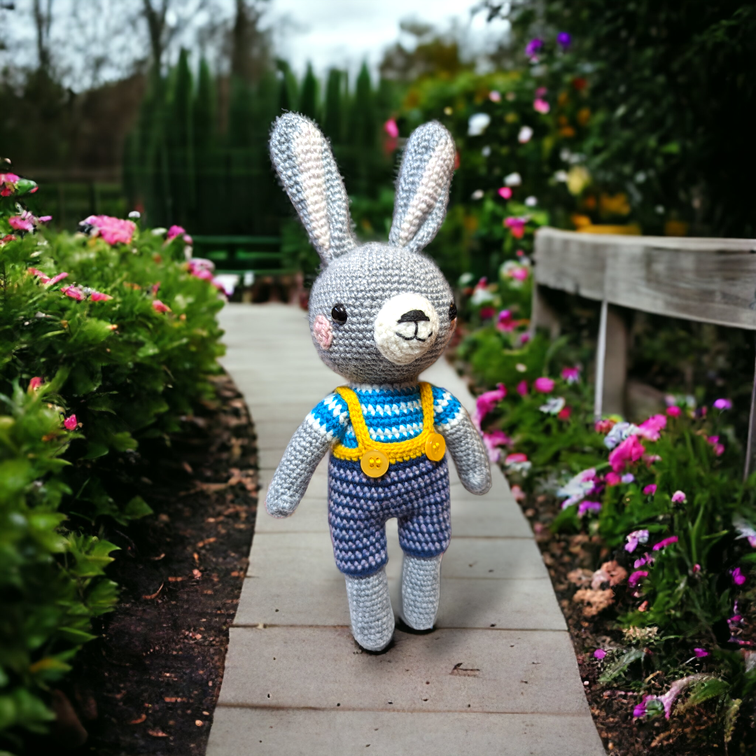 Amigurumi.com - Creations - Gilbert Rabbit from Animal Friends of Pica ...