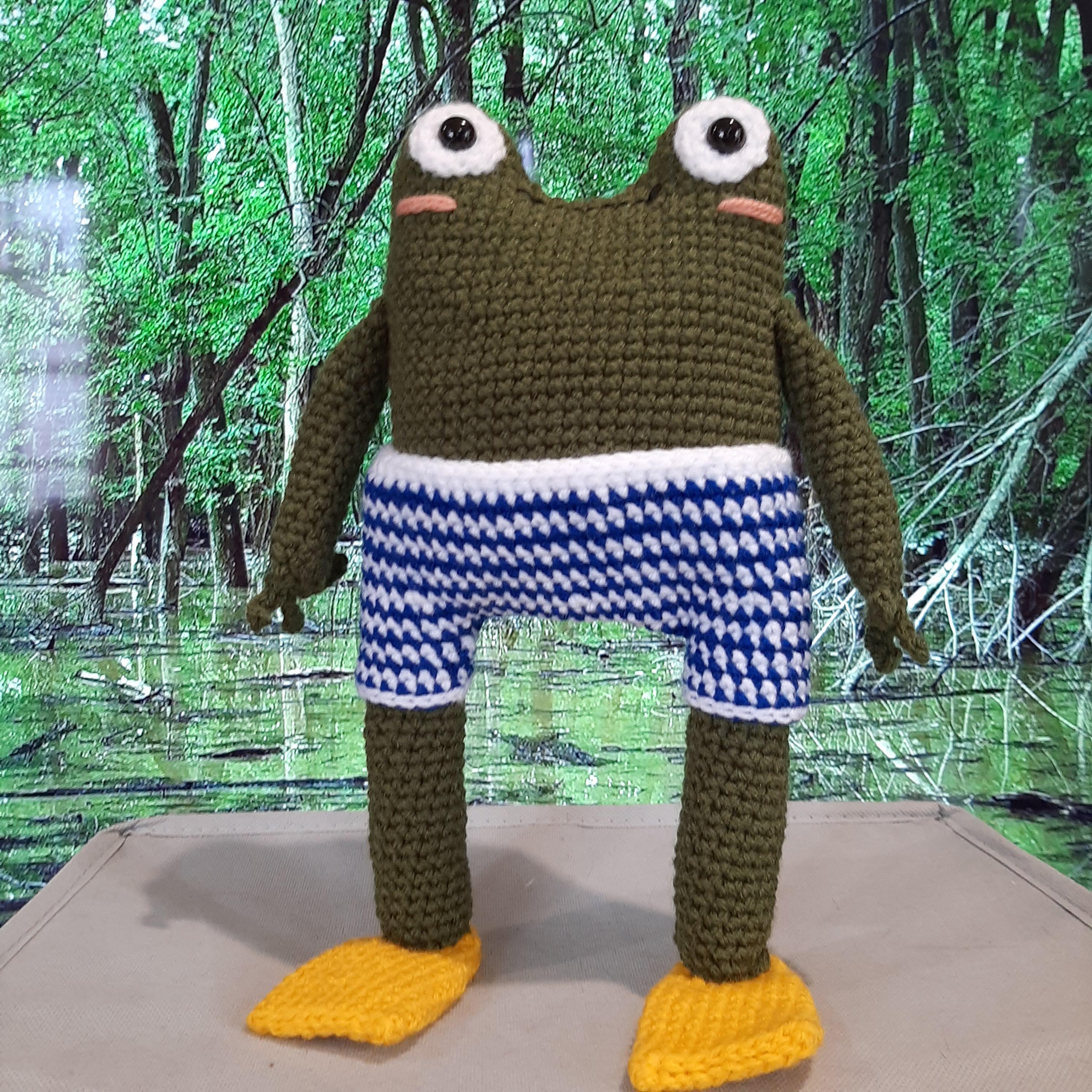 Amigurumi.com - Creations - Victor Frog from Animal Friends of Pica Pau