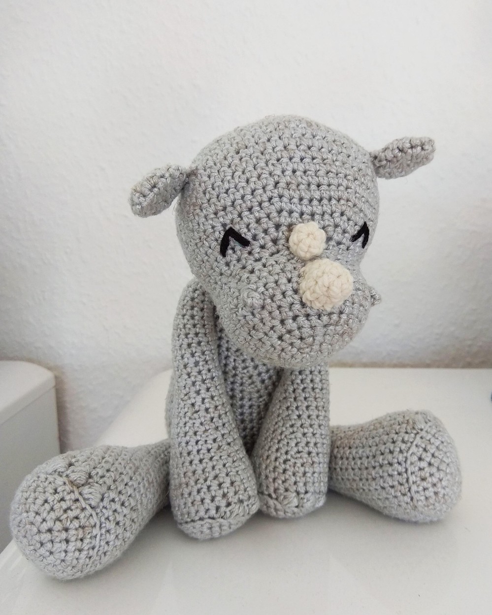 Amigurumi.com - Creations - Ruby the Rhino from Zoomigurumi 5