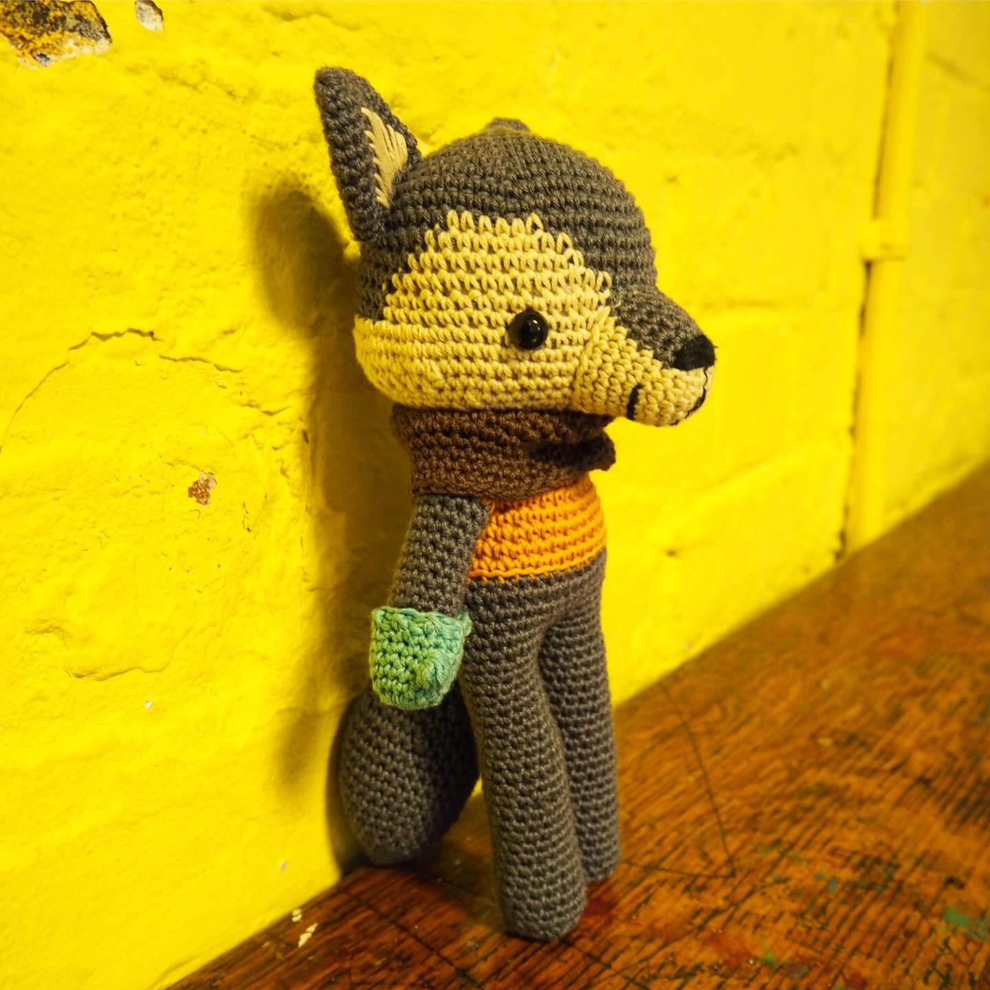 Amigurumi.com - Creations - Harry Wolf from Animal Friends of Pica Pau