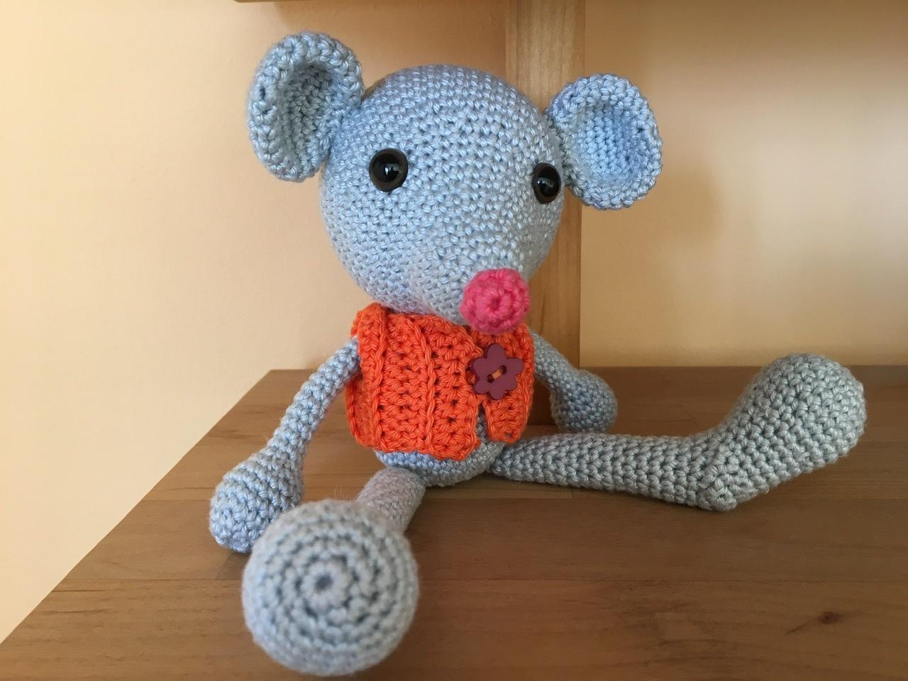 Amigurumi.com - Creations - Reggie the Mouse from Zoomigurumi 5