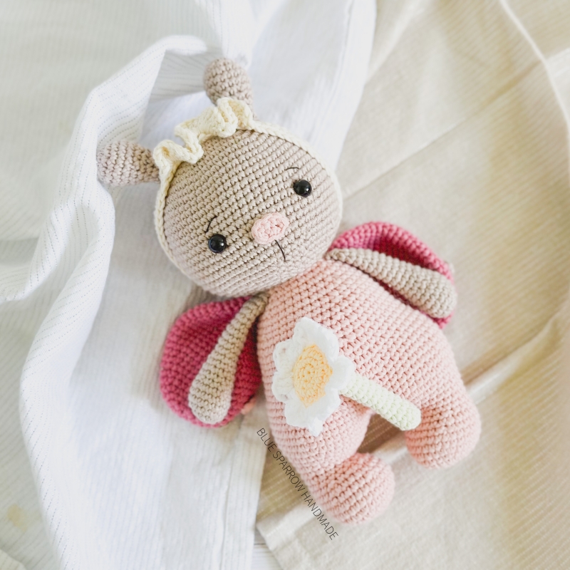 Cleo the Ladybug amigurumi pattern - Amigurumi.com