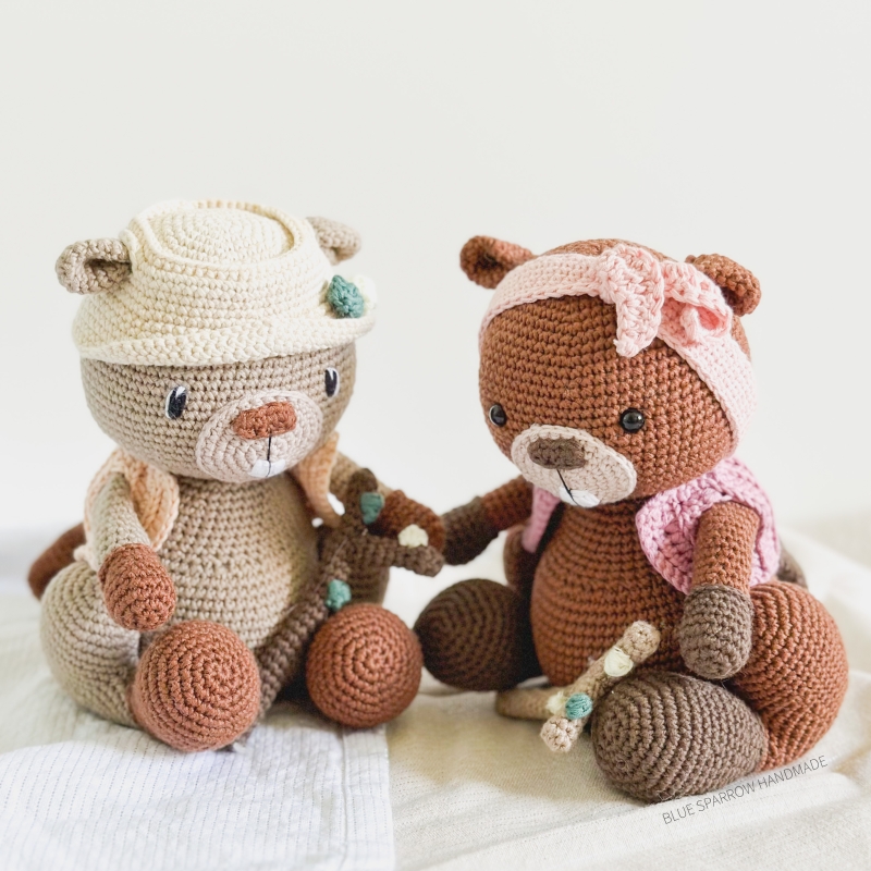 Hazel & Chester - The Beavers amigurumi pattern - Amigurumi.com
