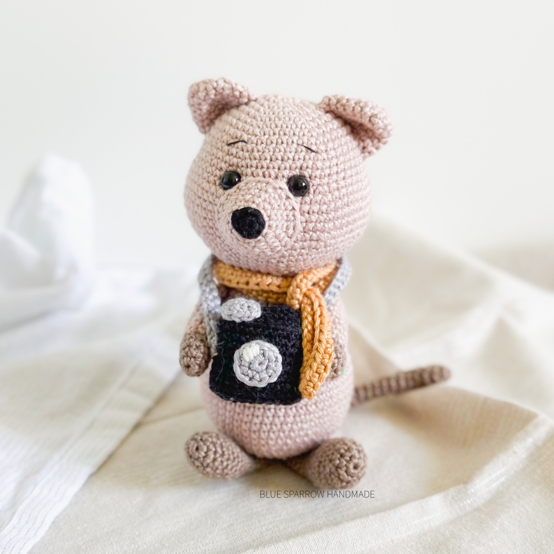 Quinny the Quokka amigurumi pattern - Amigurumi.com
