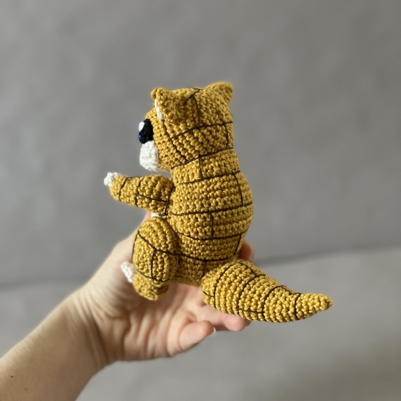 Sandshrew amigurumi pattern - Amigurumi.com
