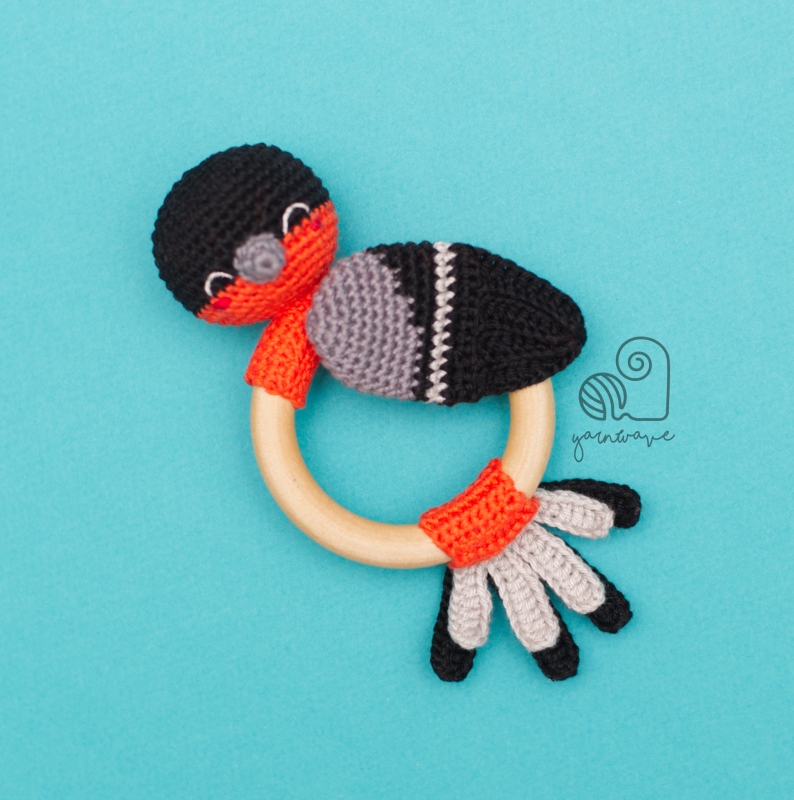 Berri the Bird rattle amigurumi pattern - Amigurumi.com