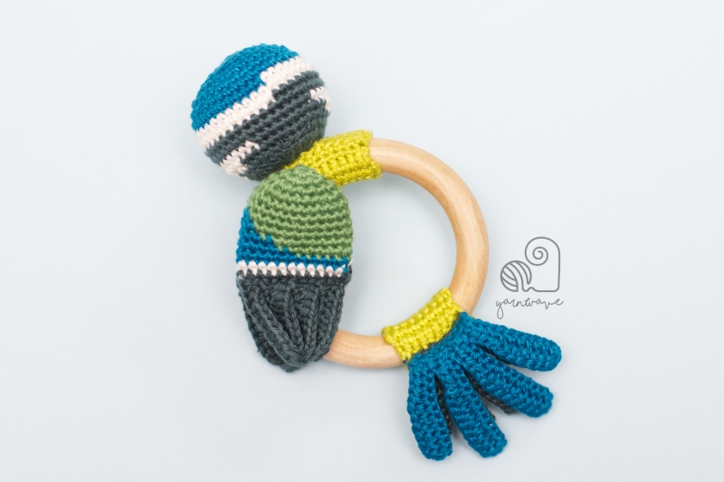 Berri the Bird rattle amigurumi pattern - Amigurumi.com