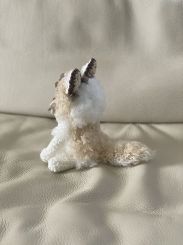 Fluffy Kitten amigurumi pattern - Amigurumi.com