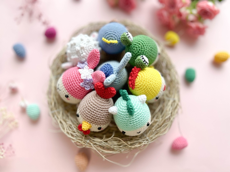 Crochet Easter cozy eggs amigurumi pattern - Amigurumi.com