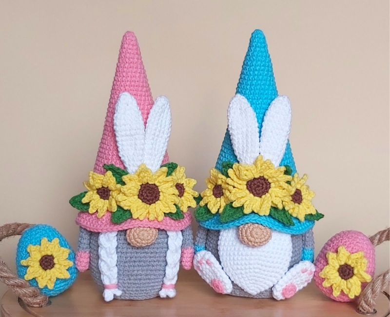 Bunny gnomes with sunflower amigurumi pattern - Amigurumi.com
