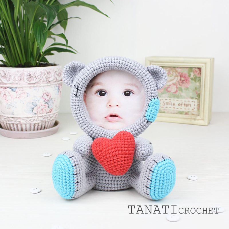 Photo Frame Loving BEAR amigurumi pattern - Amigurumi.com