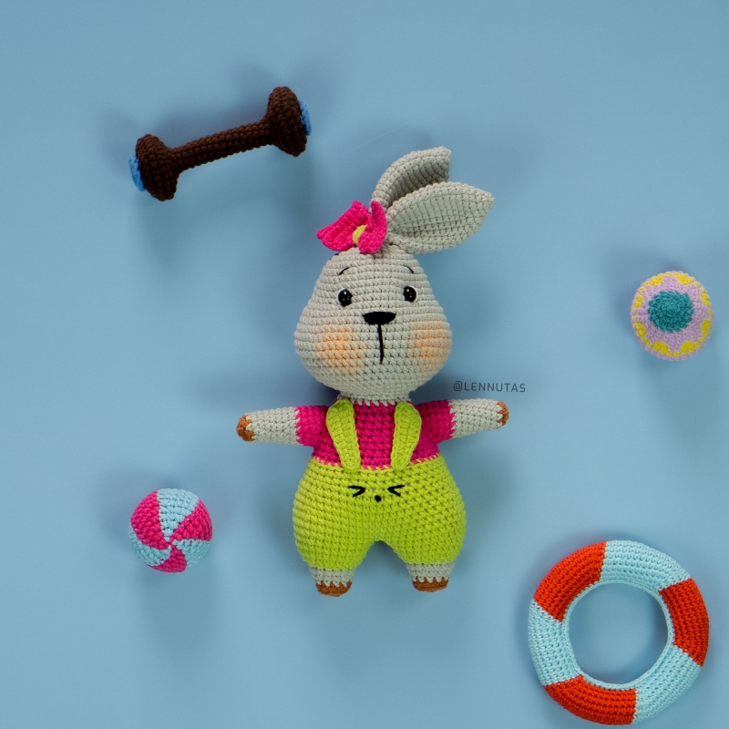 Bunny the Fitness amigurumi pattern - Amigurumi.com