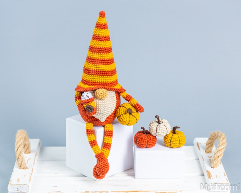 Gnome with latte and pumpkin amigurumi pattern - Amigurumi.com