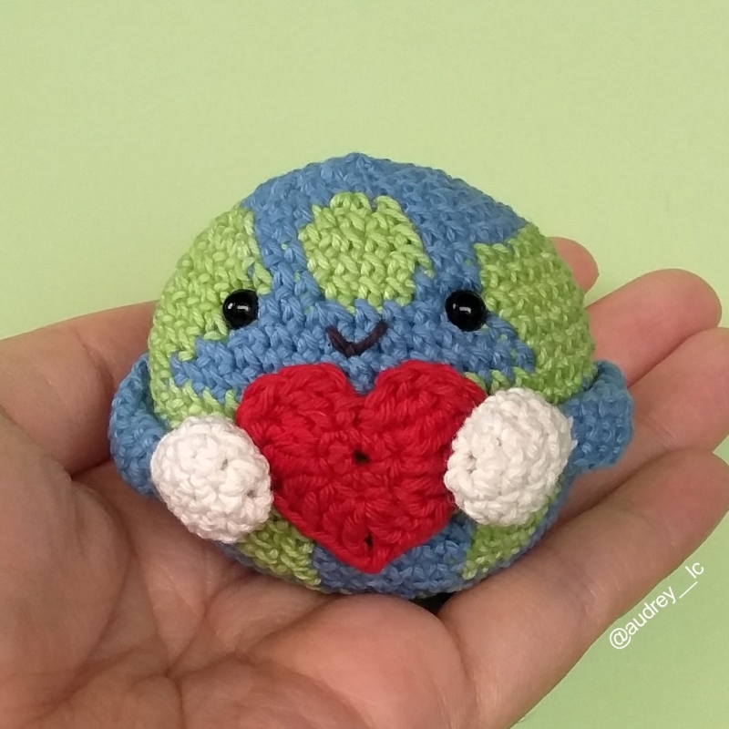 Mini Earth Collection amigurumi pattern - Amigurumi.com