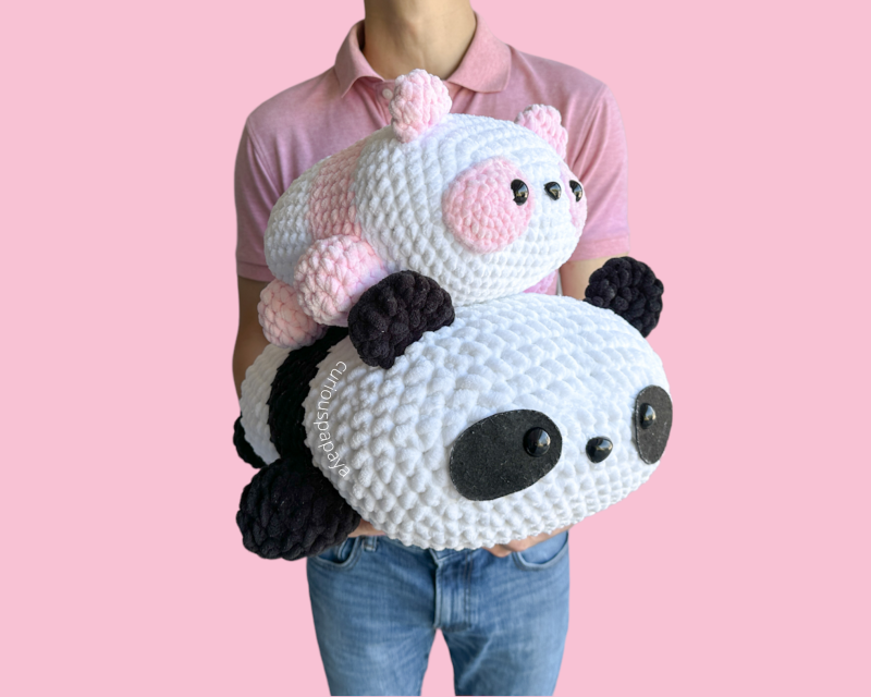 Giant Panda amigurumi pattern - Amigurumi.com