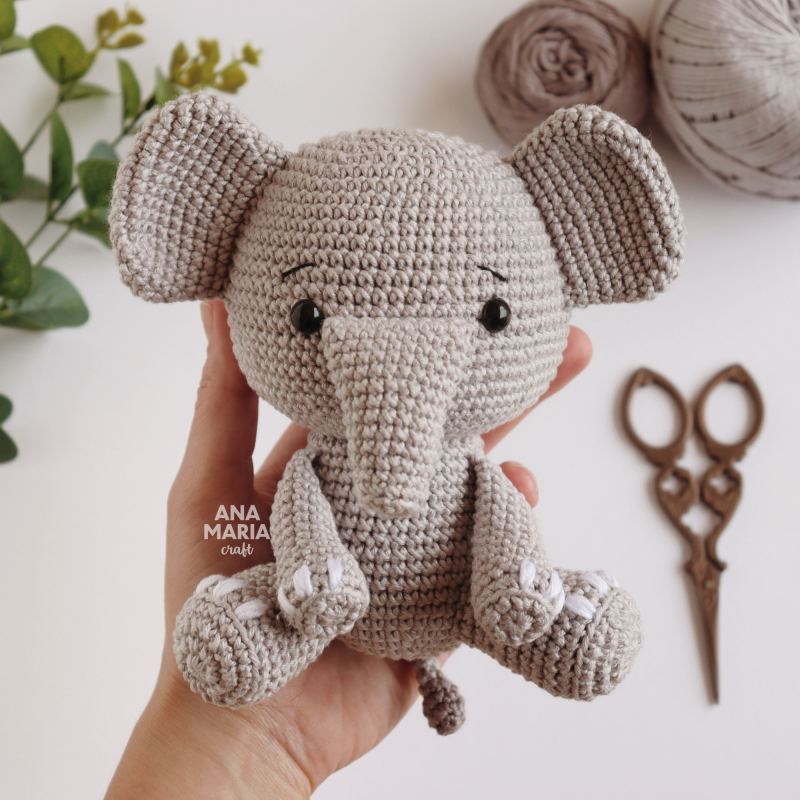 Ellie, the Elephant amigurumi pattern - Amigurumi.com