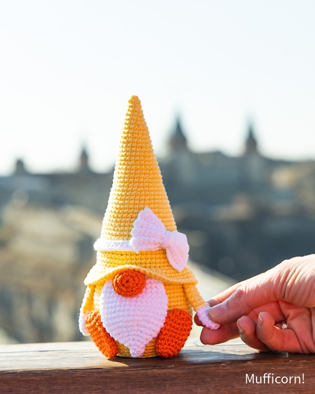 Duck Gnome amigurumi pattern - Amigurumi.com