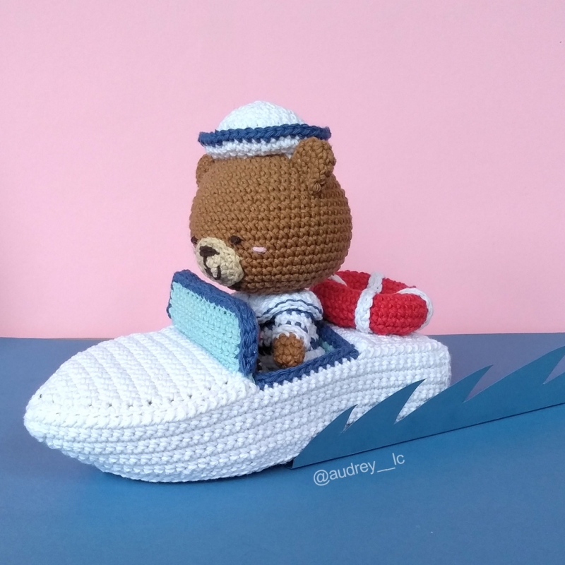 Bobo the Navigator amigurumi pattern - Amigurumi.com