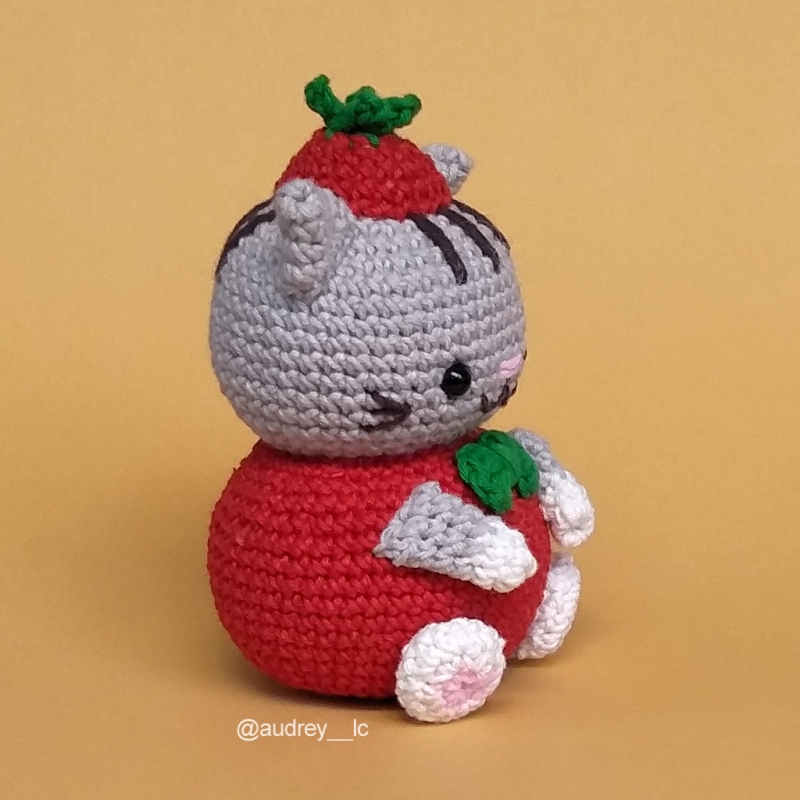 Tomato Cat amigurumi pattern - Amigurumi.com