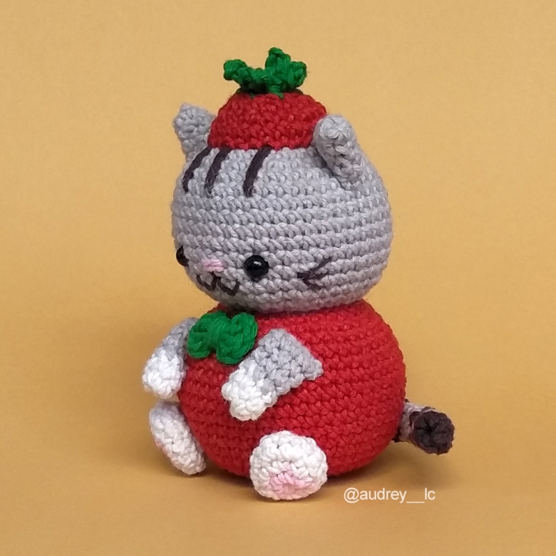 Tomato Cat amigurumi pattern - Amigurumi.com