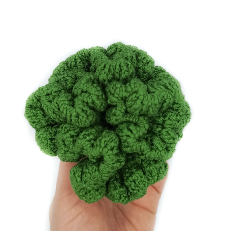Broccoli - Play food vegetable amigurumi pattern - Amigurumi.com