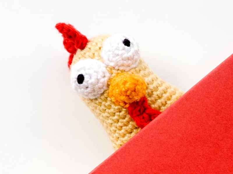 Chicken Bookmark amigurumi pattern - Amigurumi.com