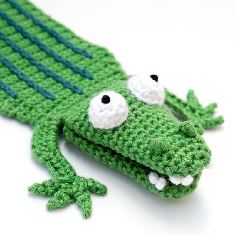 Crocodile Bookmark amigurumi pattern - Amigurumi.com