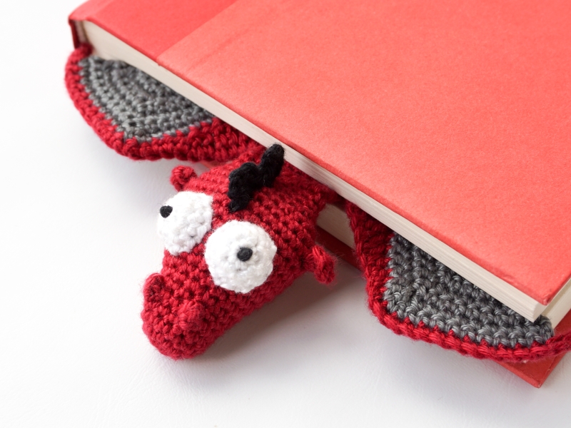 Dragon Bookmark amigurumi pattern - Amigurumi.com