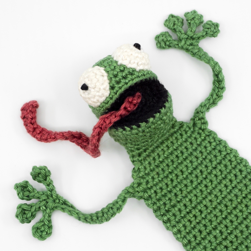 Frog Bookmark amigurumi pattern - Amigurumi.com