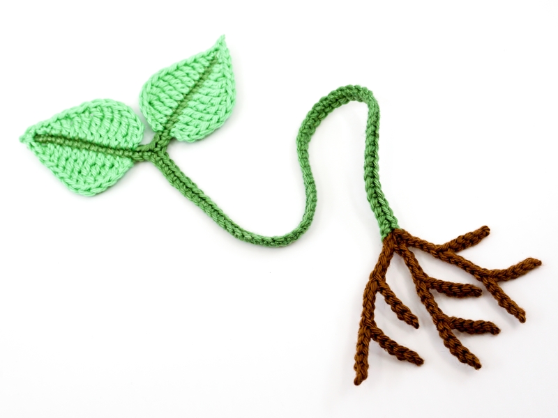 Leaf Bookmark amigurumi pattern - Amigurumi.com