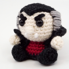 Mini Vampire amigurumi pattern - Amigurumi.com