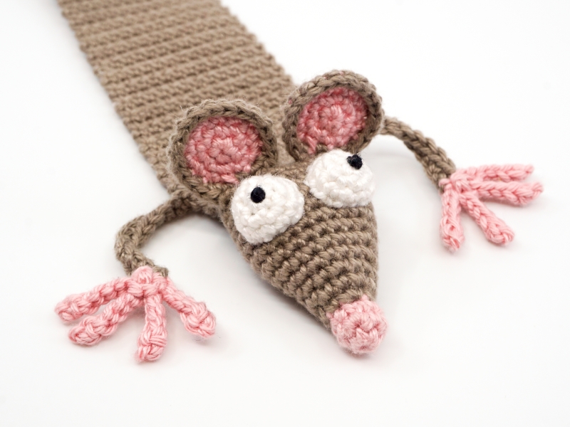 Rat Bookmark amigurumi pattern - Amigurumi.com