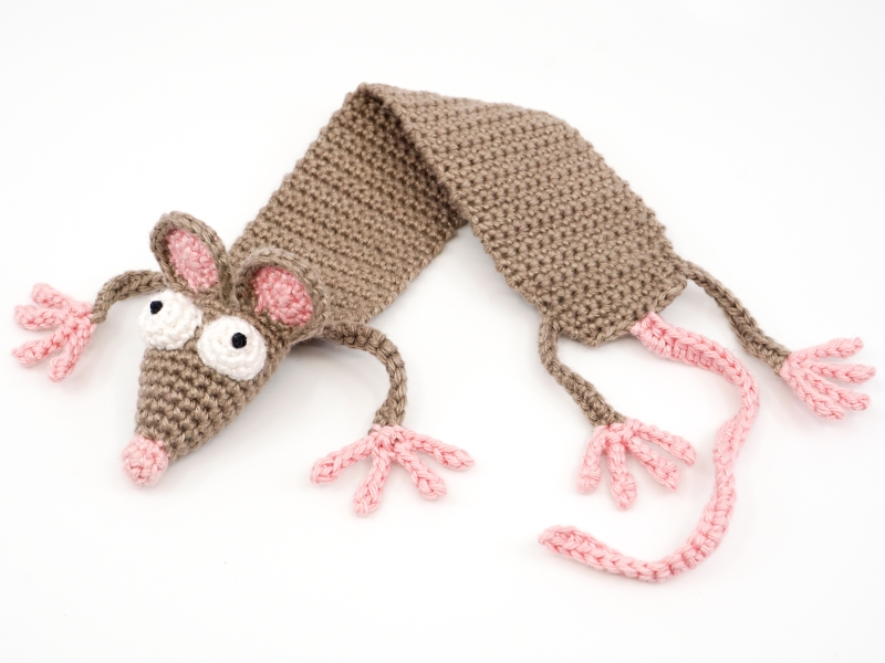 Rat Bookmark amigurumi pattern - Amigurumi.com